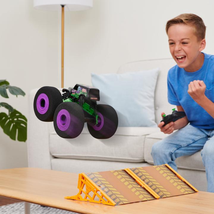 Monster Jam Ramp Champ - Grave Digger - kaufen bei Galaxus
